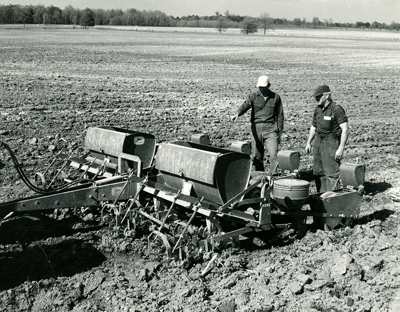 05_18_1963_C.A._Bly___Kenneth_Putt_with_the_strip_process_corn_planter ...